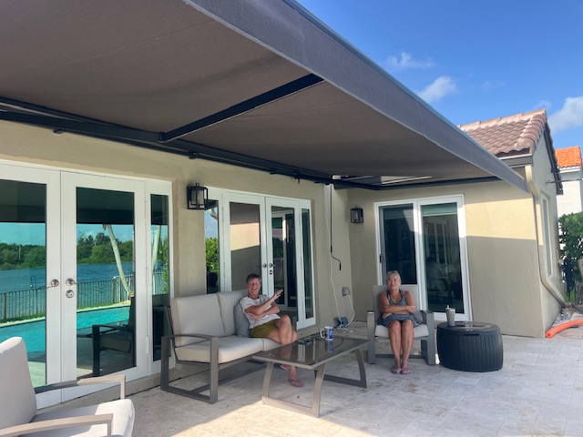 Quality Awnings & Screens - Retractable Awning Installation | South Florida